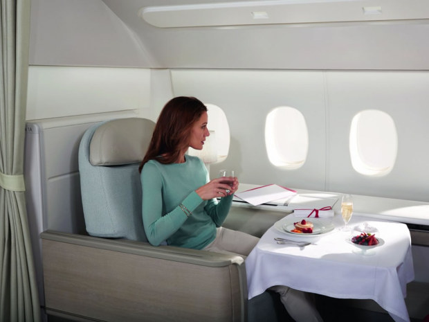 Come viaggiare gratis in prima classe in aereo | Viaggiamo.it